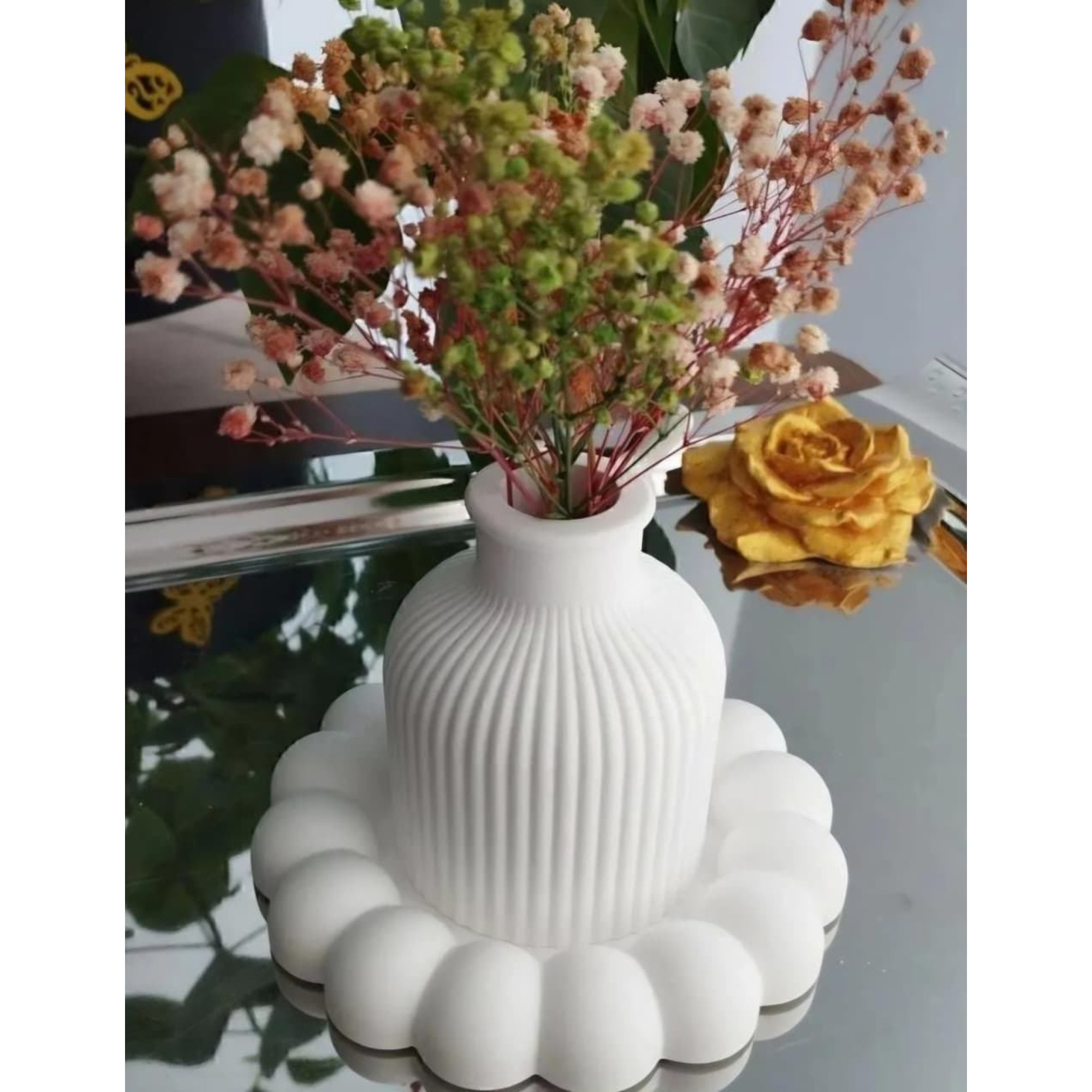Vazo Dekorative “Bloom Aura” me Lule të Thata dhe Baze Artistike